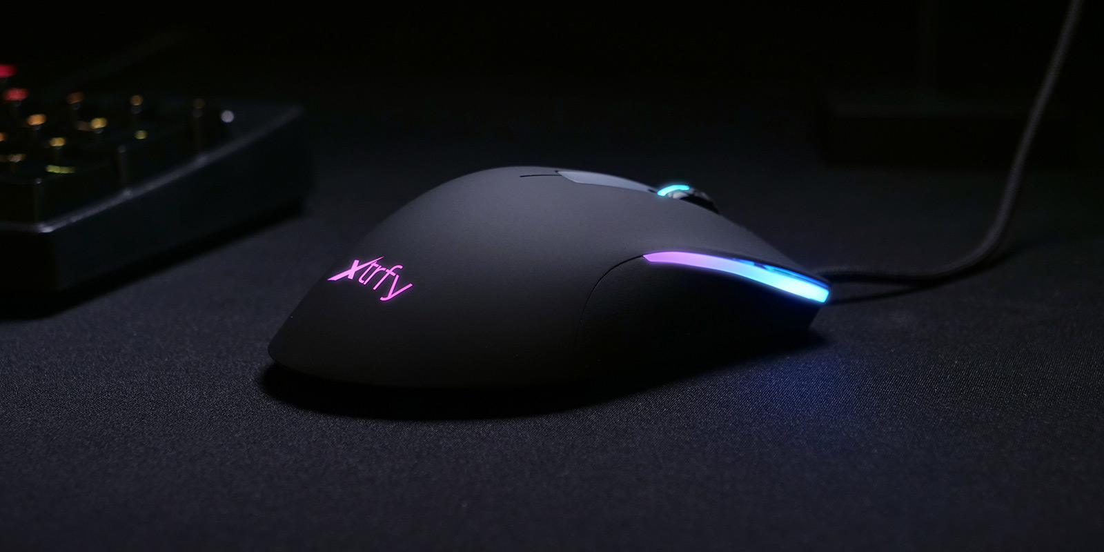 XTRFY M1 RGB – CHERRY XTRFY